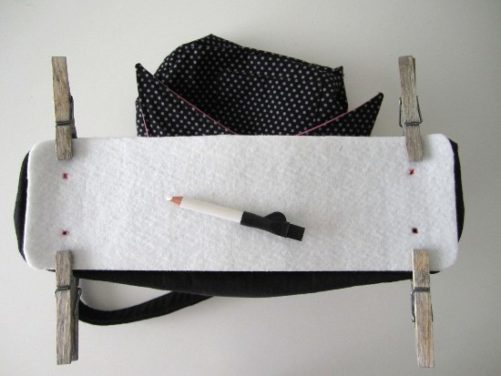 {Tutorial} How to add a bag bottom and bag feet - Sacôtin